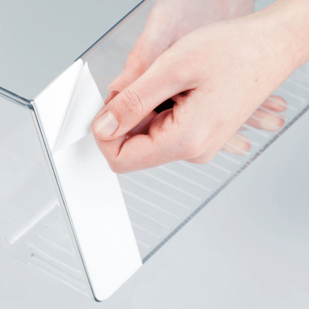 Boks til ophæng small | med selvklæbende tape